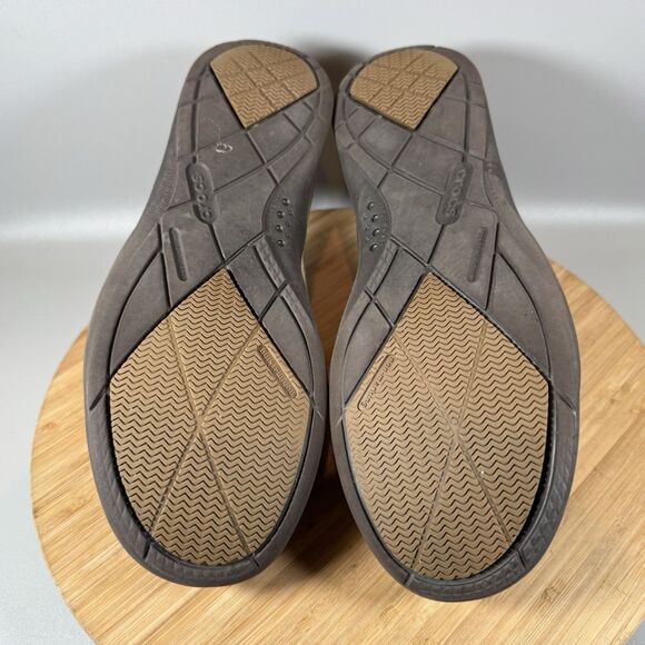 CROCS | Shoes | Crocs Walu Canvas Slip On Loafers Casual Shoes Tan ...